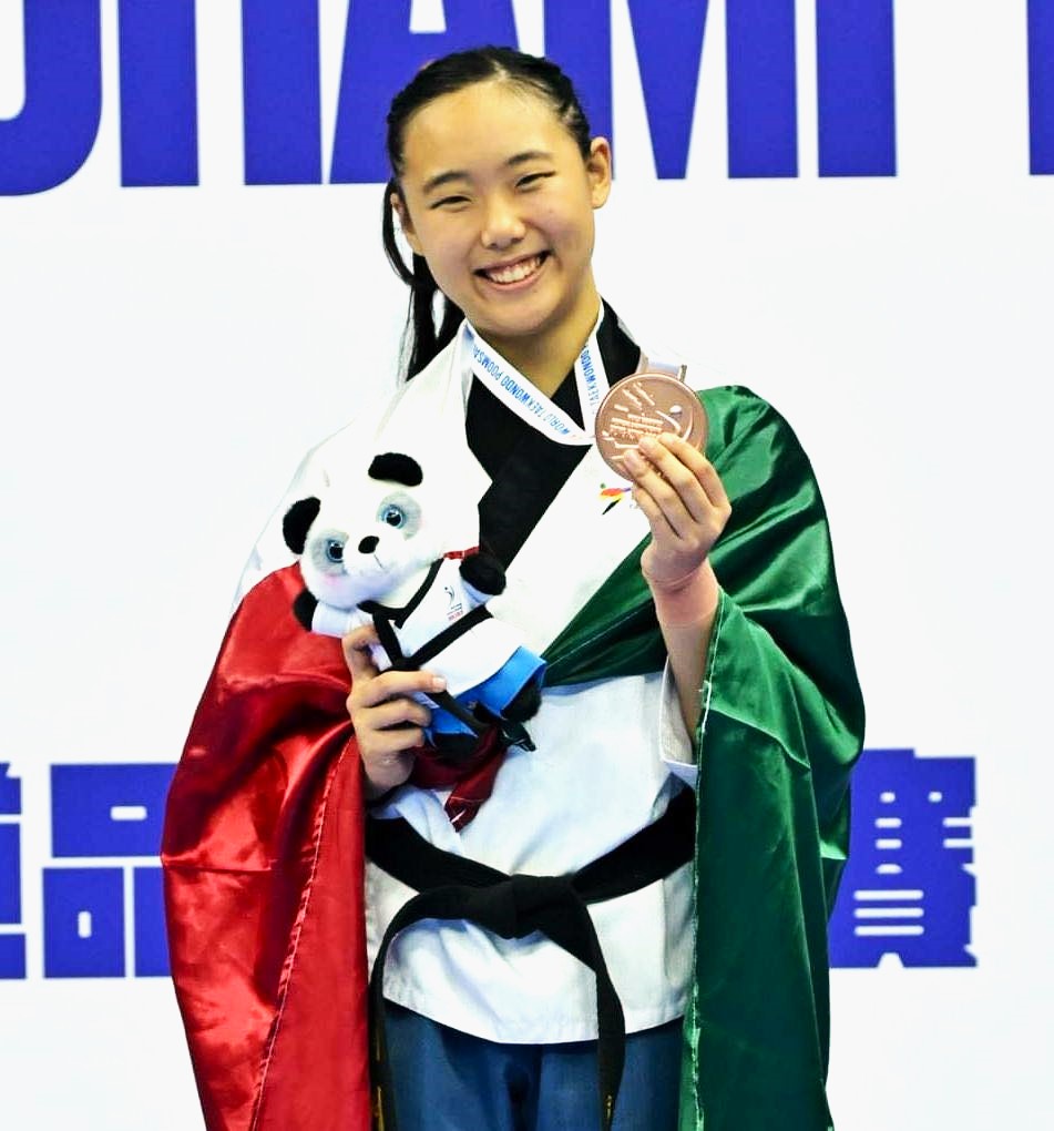 CONQUISTA CECILIA LEE KIM MEDALLA DE BRONCE EN MUNDIAL DE TAEKWONDO ...